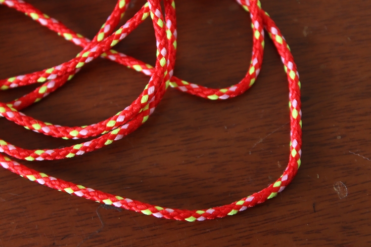 Findyka.com - Tali gelang triangle 2mm merah